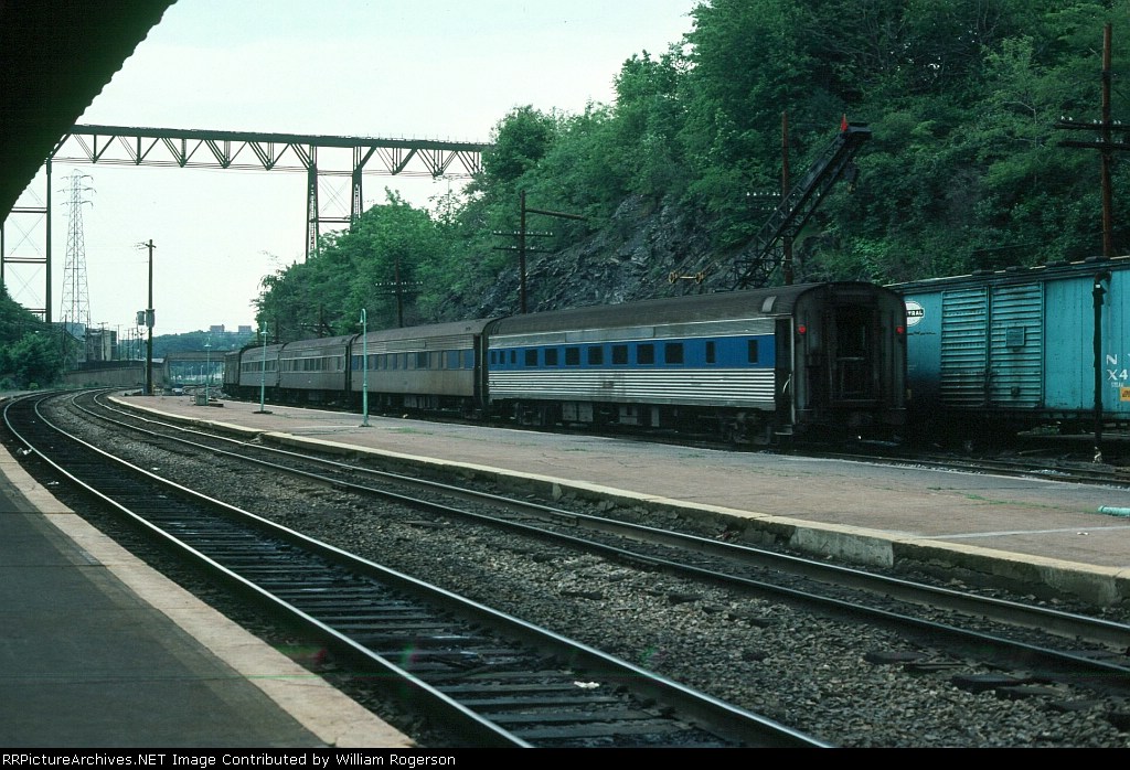 Metropolitan Transit Authority (New York - MTA) Commuter Train