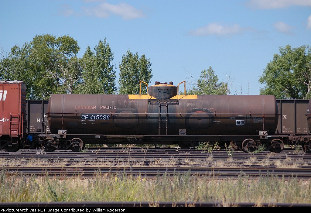 CP Rail (Canadian Pacific Limited) Tank Car No. 415036