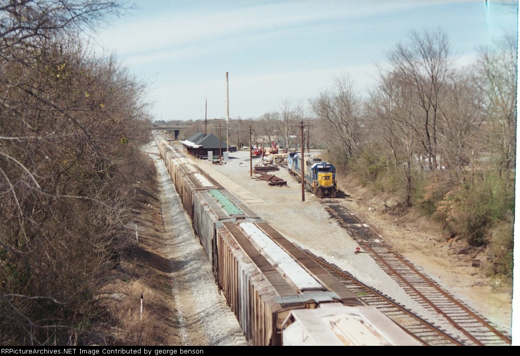 Grain train outbound from Kayne Avenue Yard