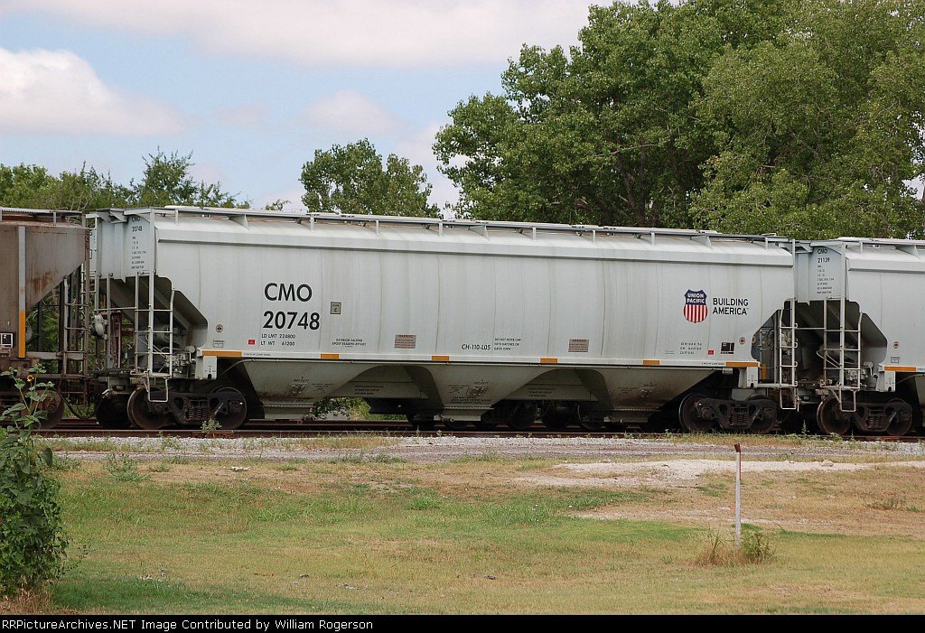 Union Pacific Railroad (CMO) Covered Hopper No. 20748
