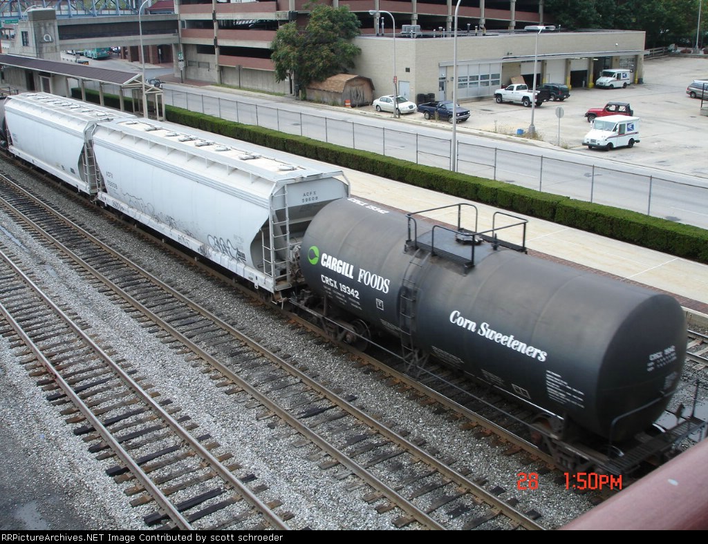 CRGX 19342 Tank Car & ACFX 59606 Covered Hopper EB