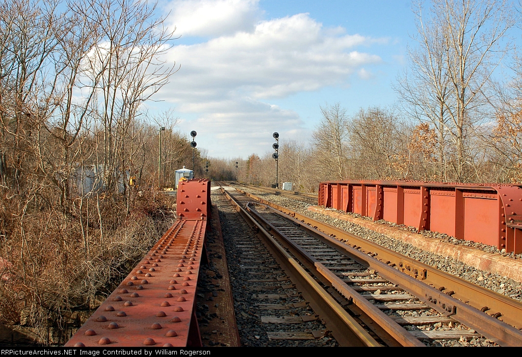 New Jersey Transit (NJT) Mainline Tracks looking West