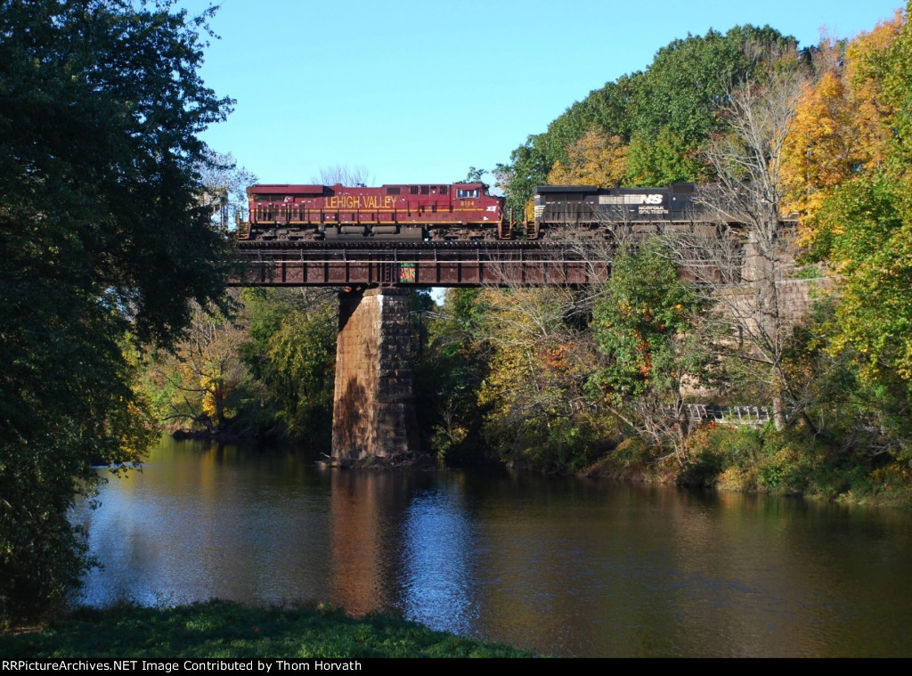 NS Lehigh Valley heritage unit crosses over the LVRR's Bridge # 44
