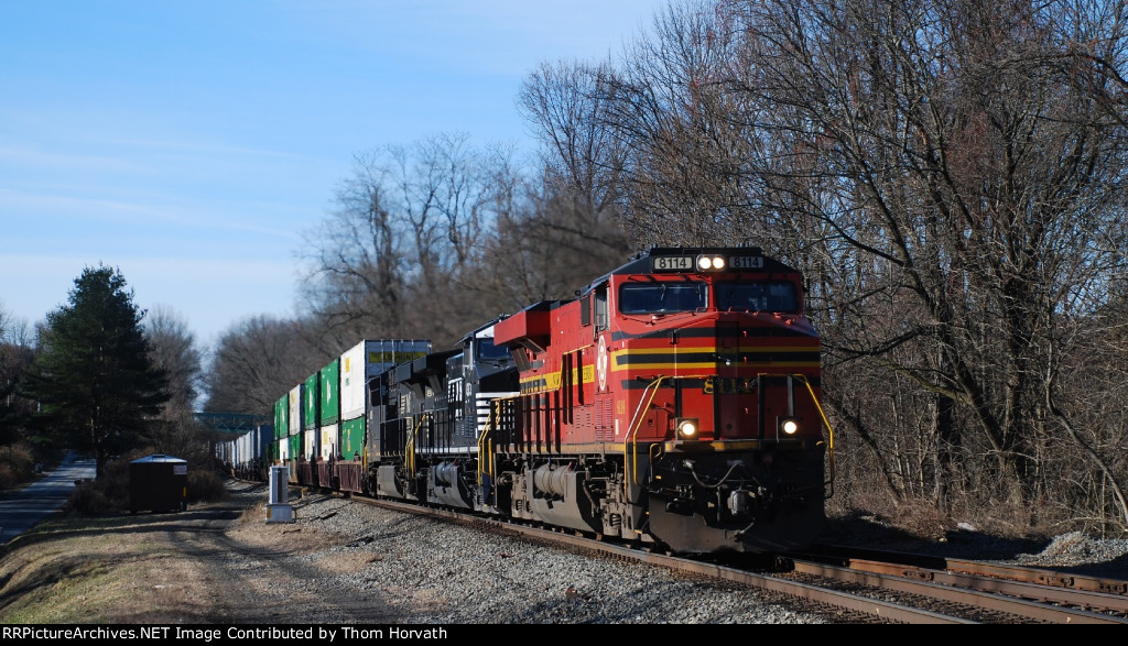 NS 212 passes by the NS Defect Detector at LEHL MP 68.8