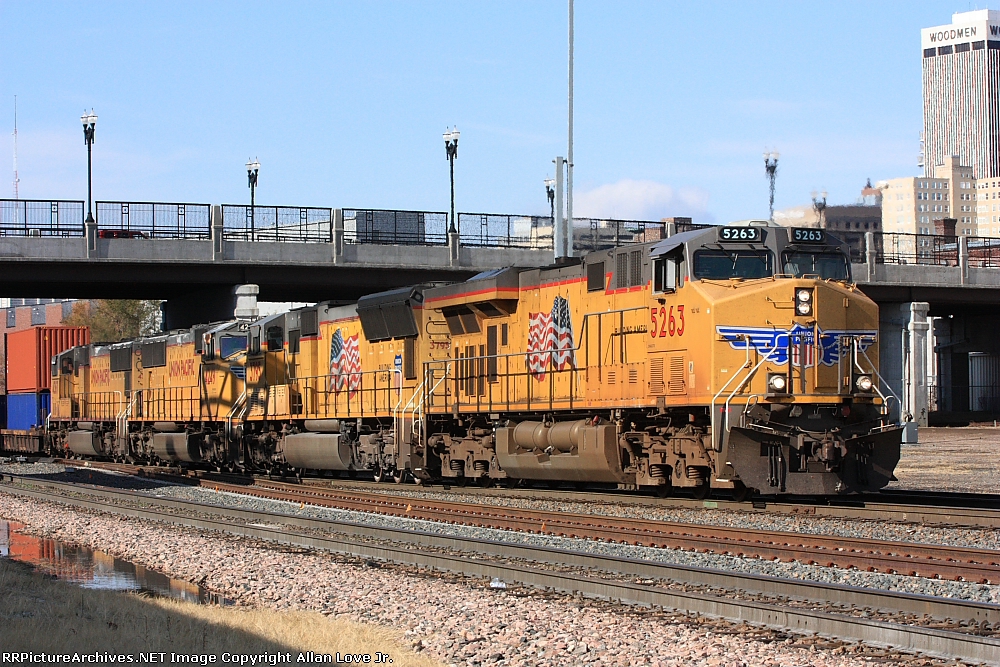 UP 5263 east