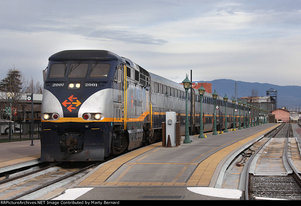 CDTX 2001 With Train 717