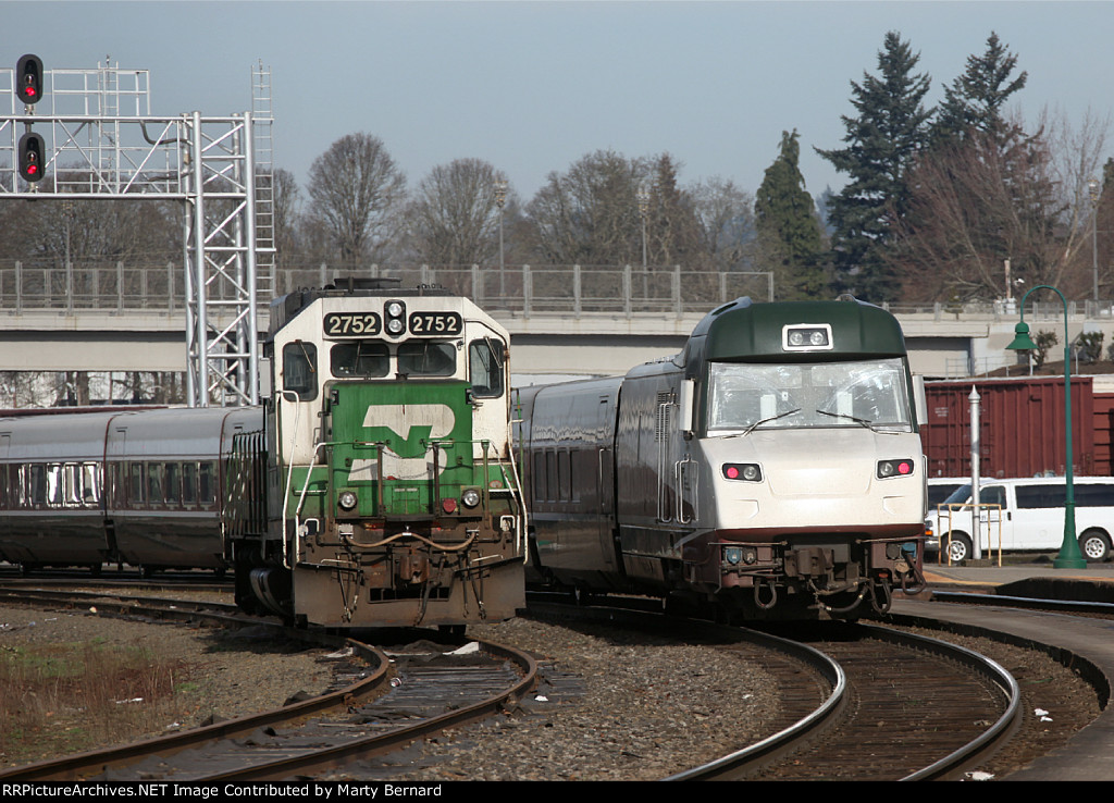 ODOT Cab Car on Cascade #506 the Mount Jefferson Talgo Set