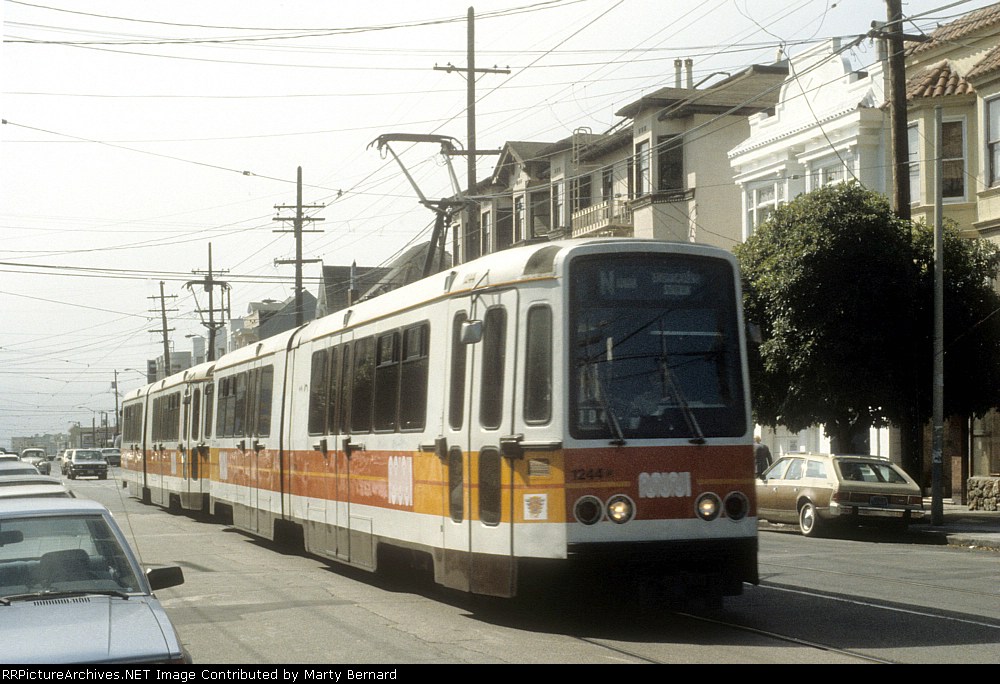 MUNI 1244 N Judah