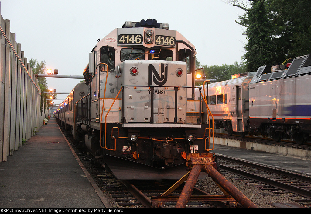 NJT 4146 in Yard