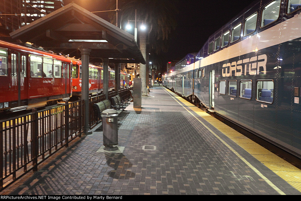 Easy Across teh Platform Transfer at Santa Fe Station