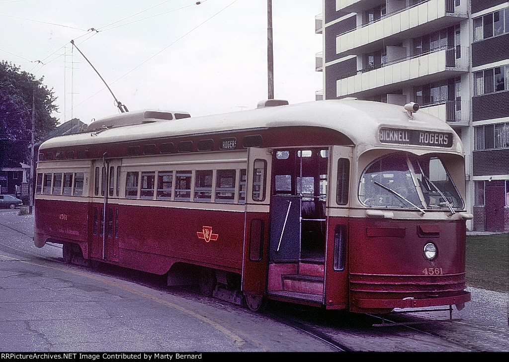 TTC 4561 at Oakwood and St. Clair Loop