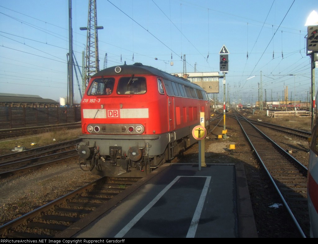 DB 218 192-3