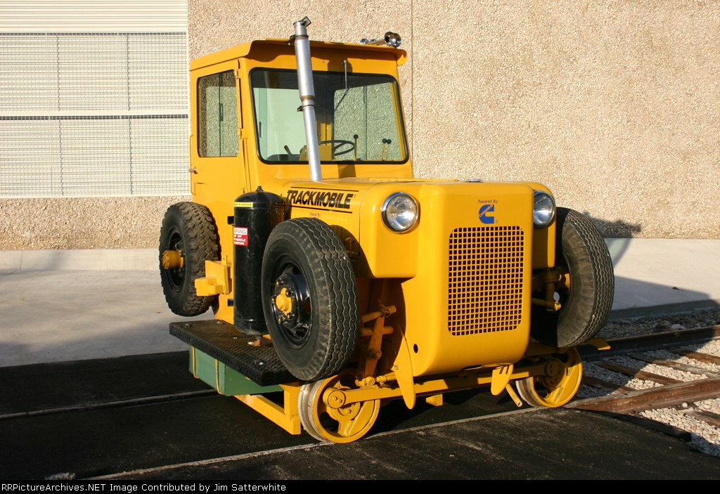 CNF Foods 5-TM Trackmobile