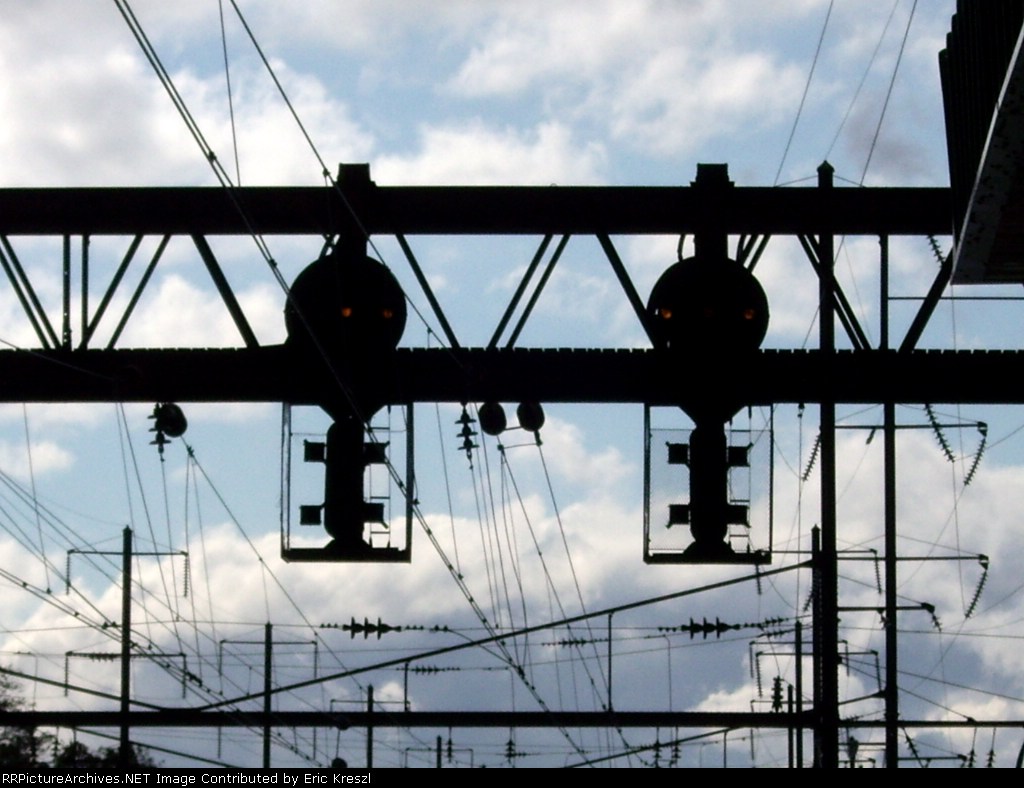 Northeast Corridor Color Postion Light Signal