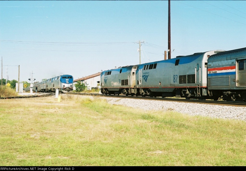 Amtrak 19 and 20 Crescents meet