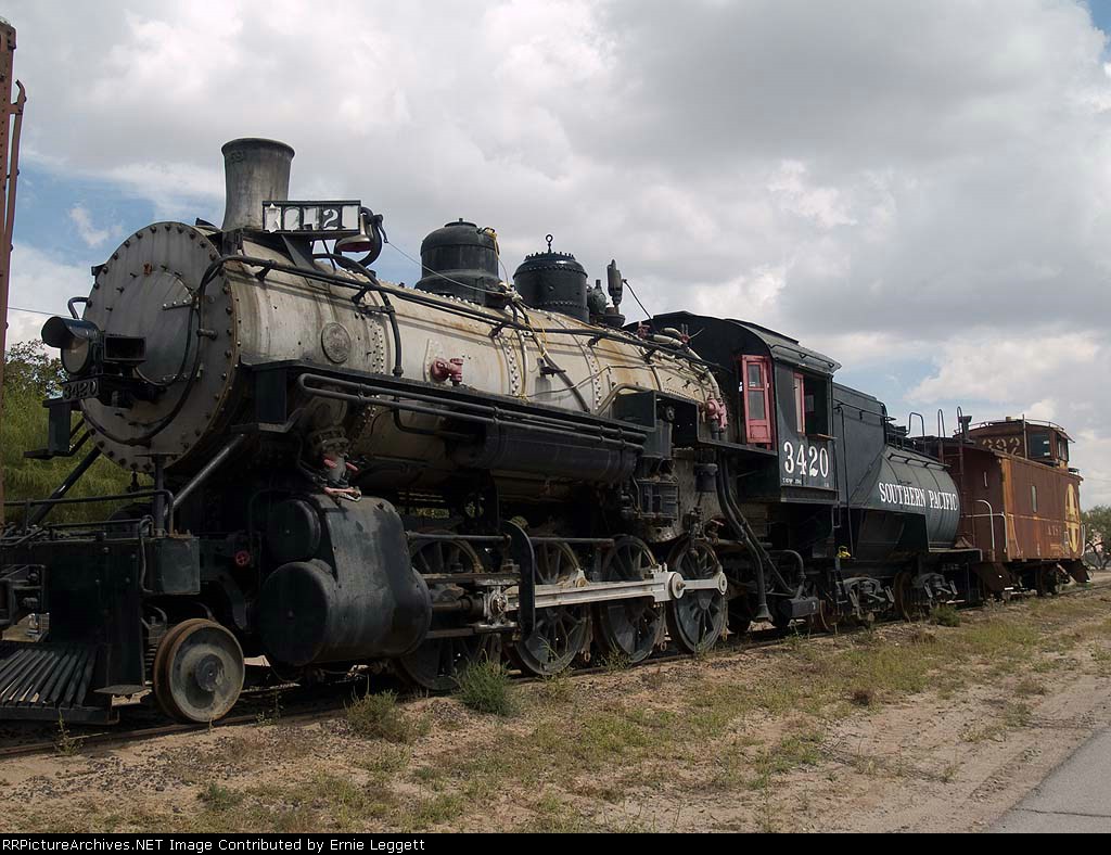 SP 3420 on display for the Railroad and Transportation Museum