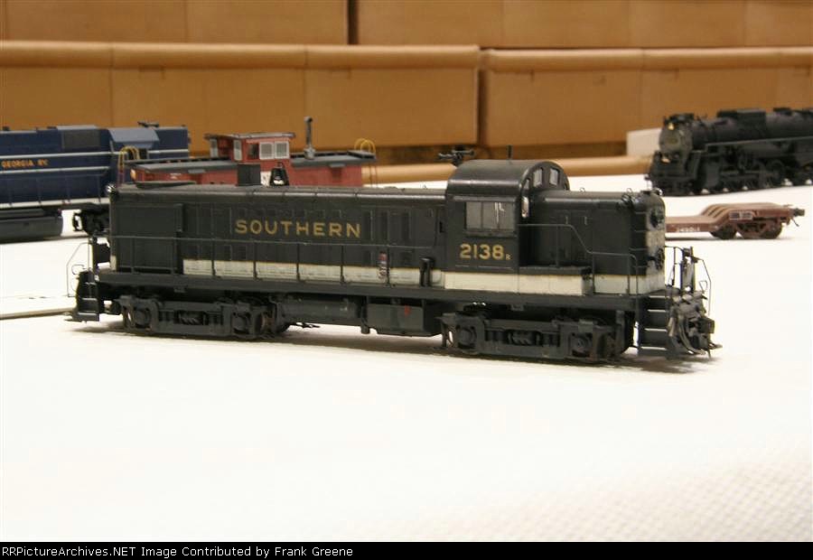 Southern RS-3 2138