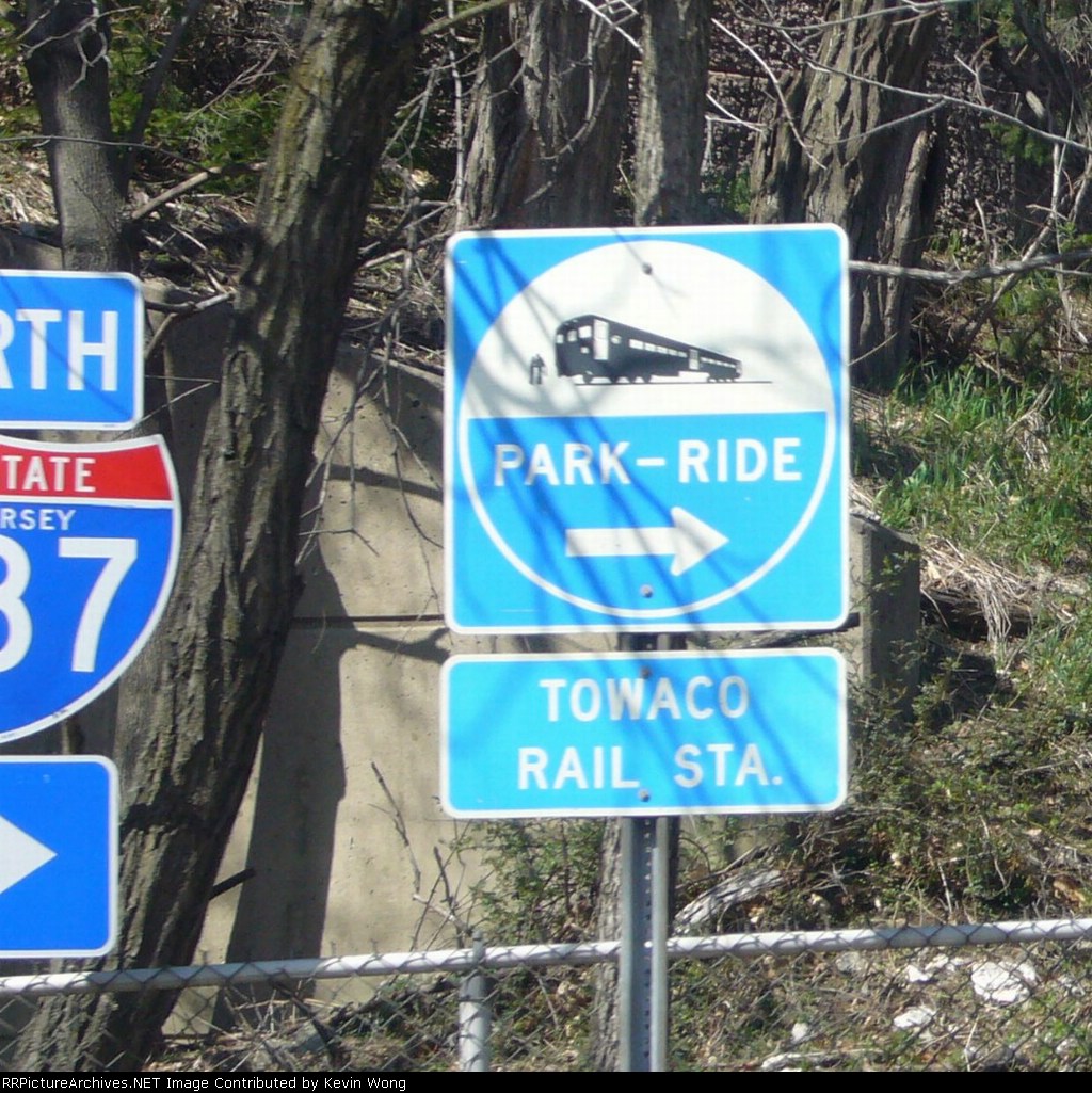 Towaco park-ride sign (pre-NJ Transit)