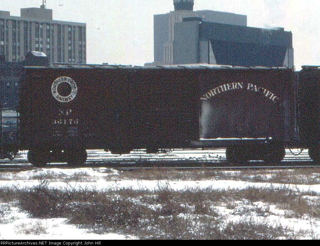 1032-29 NP 36176 on BN passing Mpls GN Depot