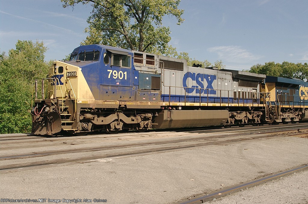CSX C40-8W 7901