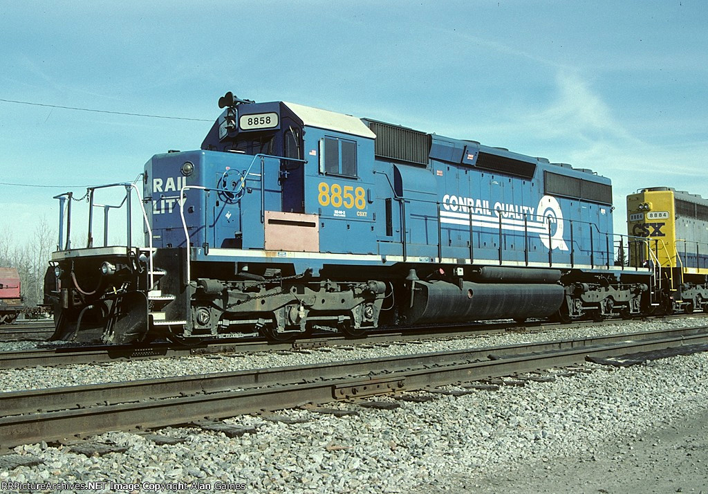 CSX SD40-2 8858