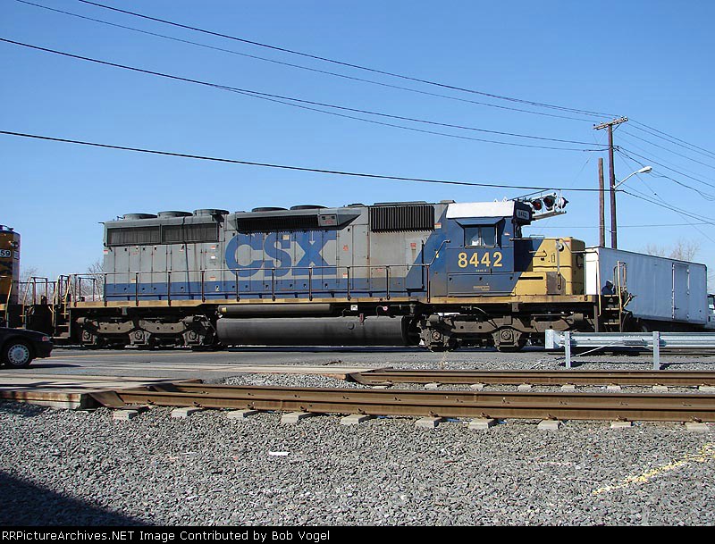 CSX 8442