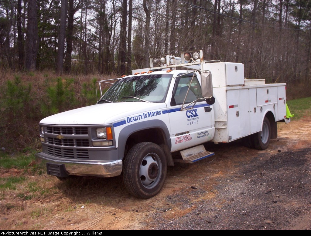 CSX Support truck for Resurfacing/Aliment crew