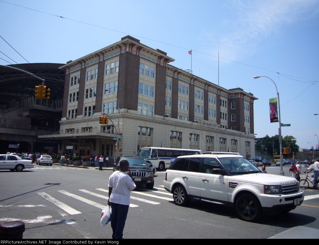 Jamaica station-LIRR's headquarters