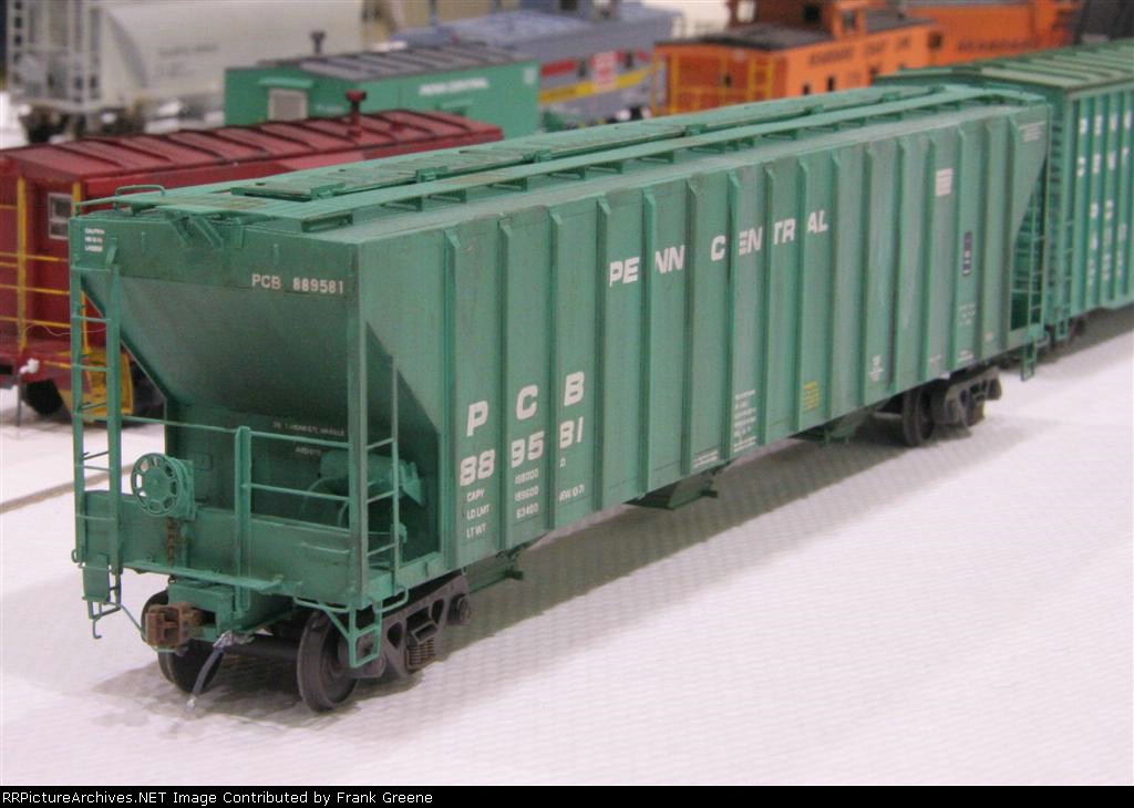 PCB 889581, H54 covered hopper by Chuck Yeargin