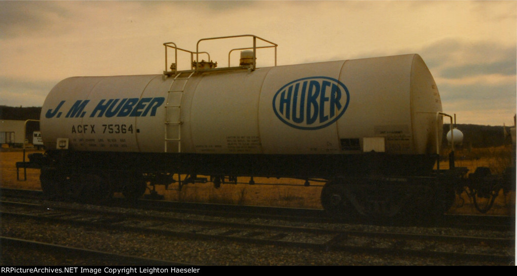 ACFX 75364 in J.M. Huber paint