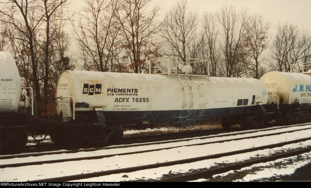 ACFX 78295 in SCM Pigments paint