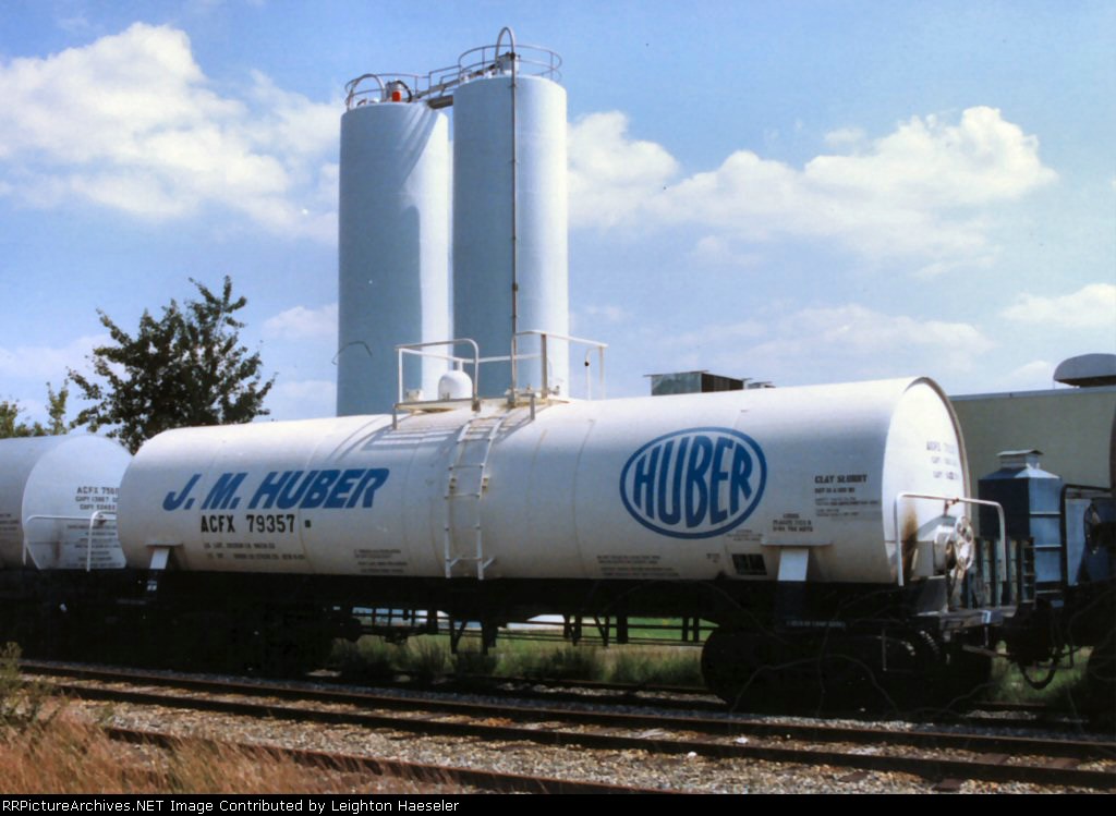 ACFX 79357 in J.M. Huber paint