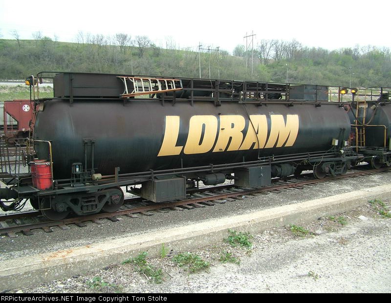 LORAM tank car
