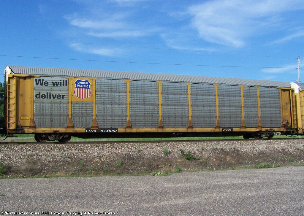 TTX Company Autorack Flat with Union Pacific Topper