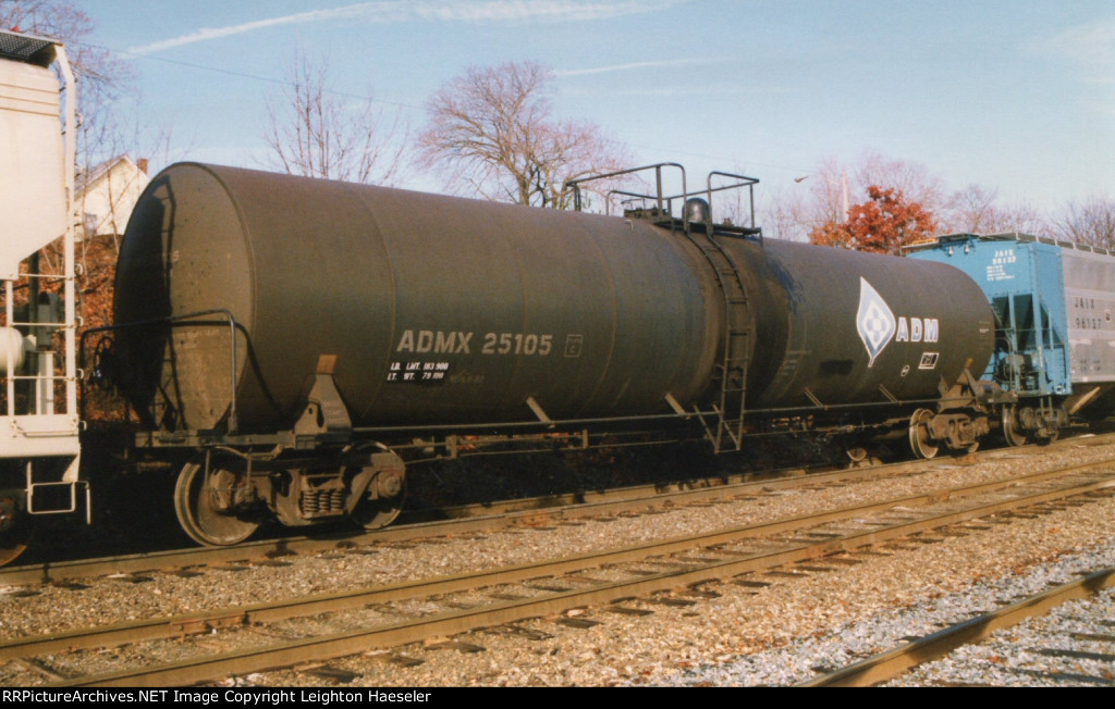 ADMX 25105 in ADM logo paint