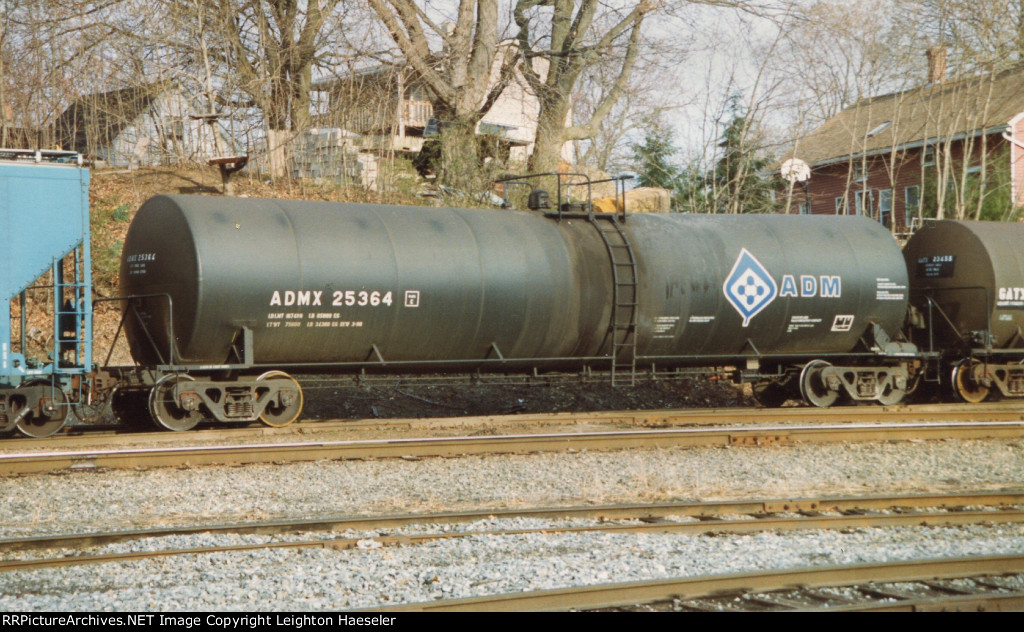 ADMX 25364 in ADM logo paint
