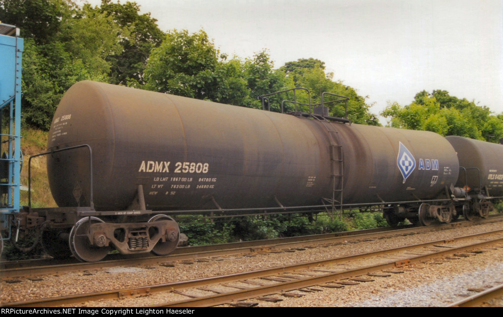 ADMX 25808 in ADM logo paint
