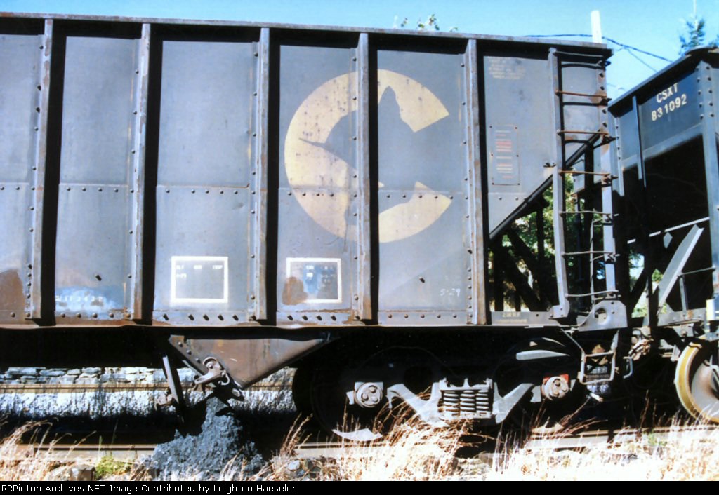 C&O 157248 with an open hopper door and spilled fly ash