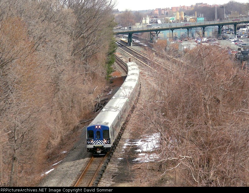 Harlem Line Weekend Local Train #9518