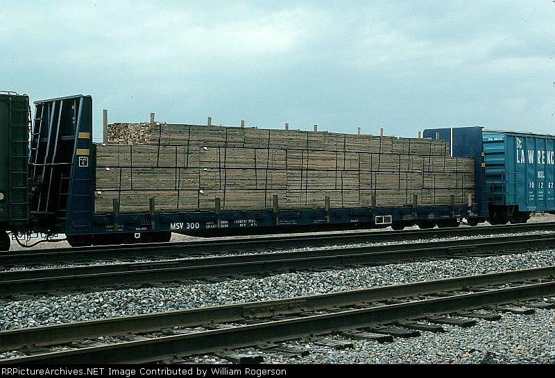 Mississippi & Skuna Valley Railroad 61' Bulkhead Flat Car No. 300