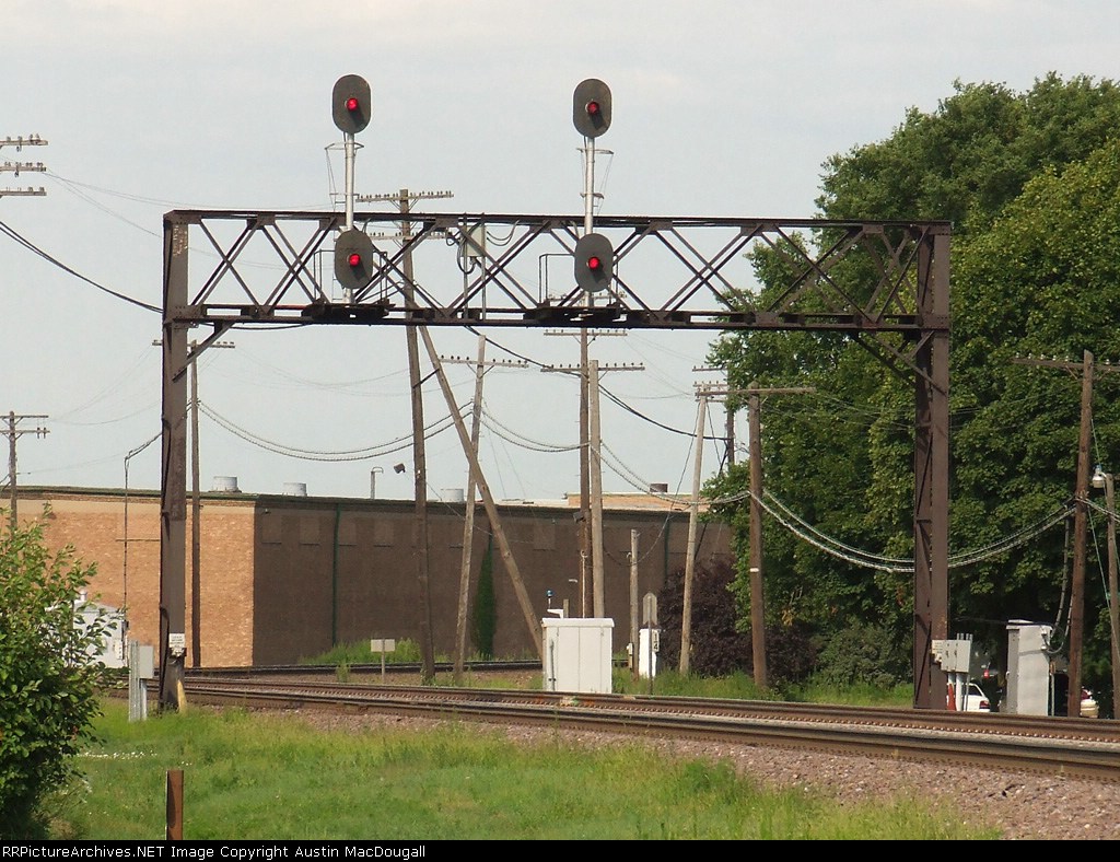 NX Xing (UP signal)
