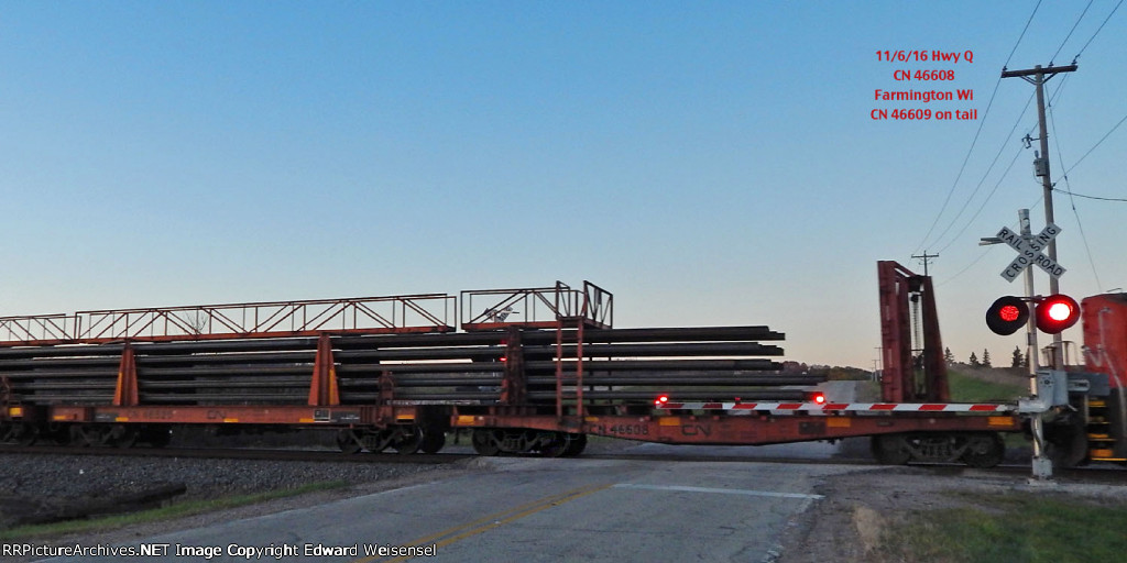 Welded rail transport lead car
