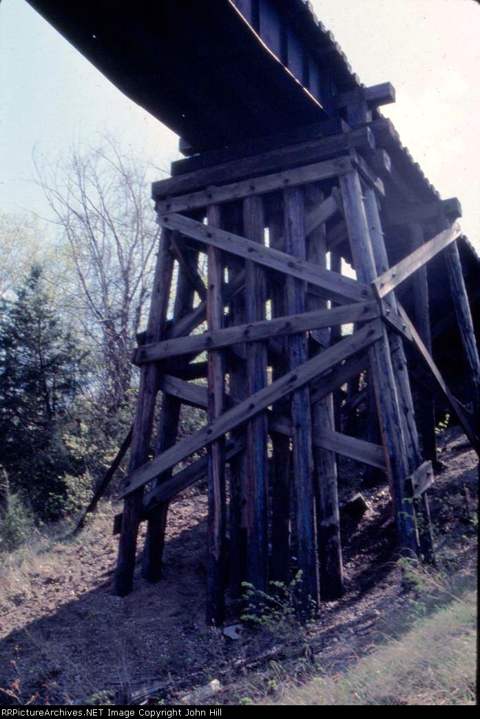 1045-26 MILW Carver bridge