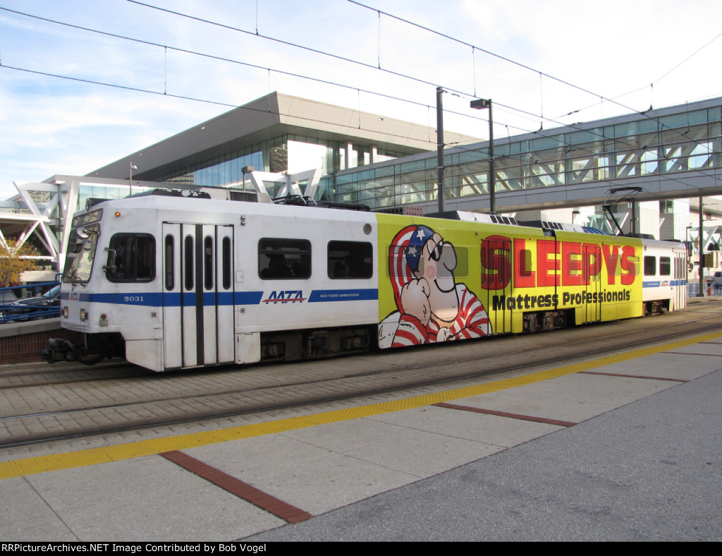 MTA 5031 with ad wrap