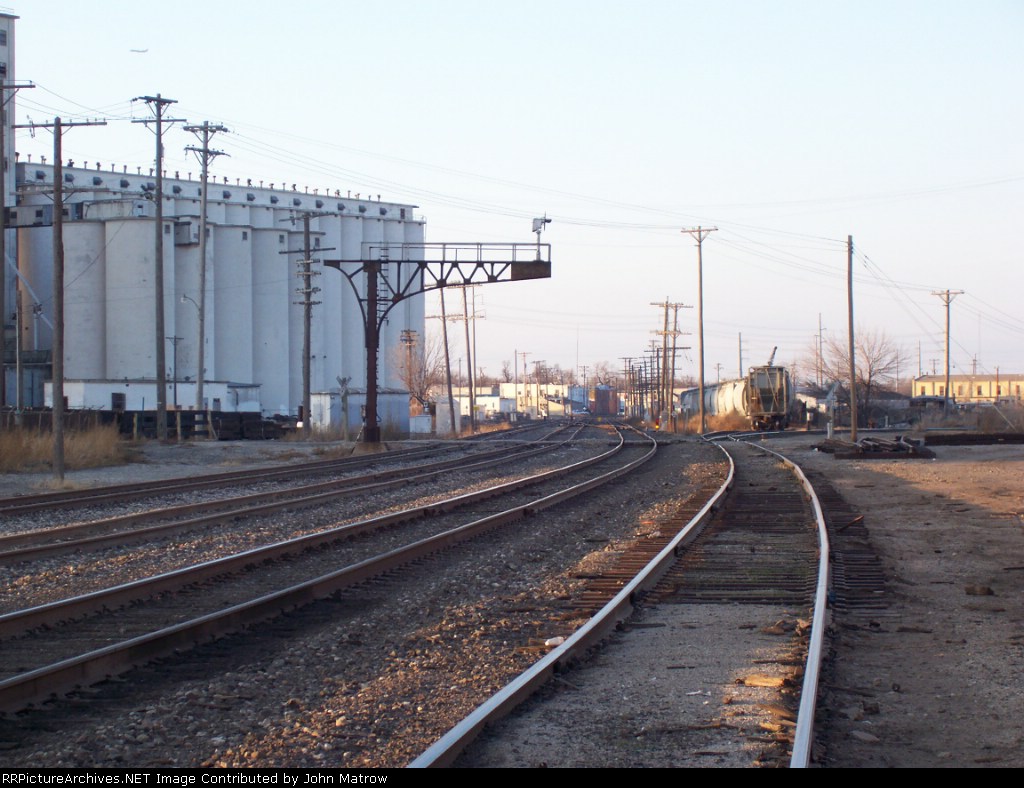 18th St. Crossing
