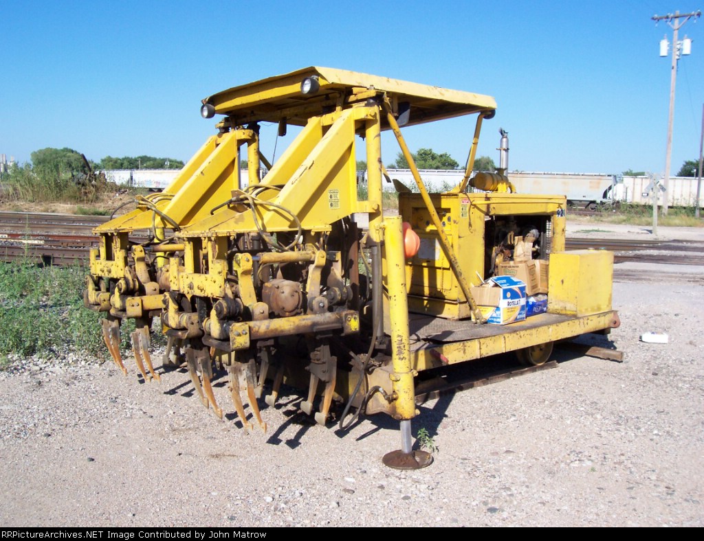 Track work equipment