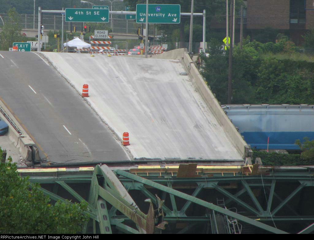 070806150 I-35W Bridge Collapse