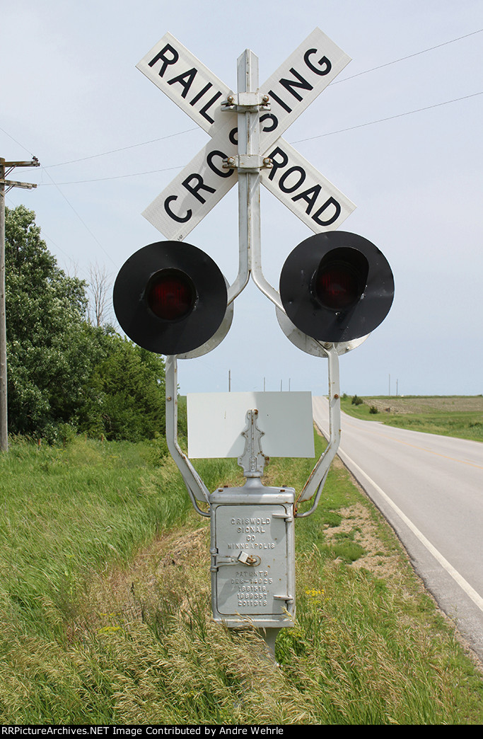 Back view of the Griswold signal for southbound traffic on S56