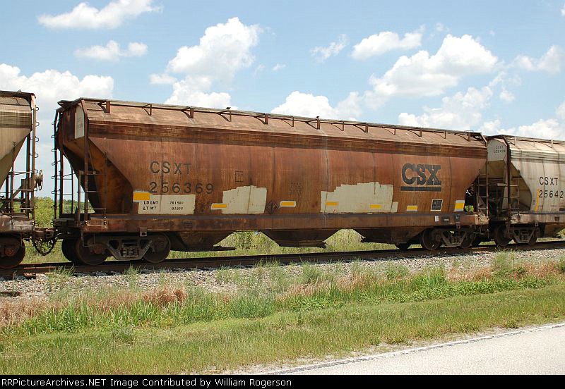 CSX Transportation (CSXT) Covered Hopper No. 256369