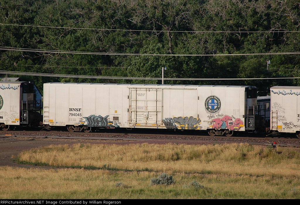 Burlington Northern Santa Fe Railway (BNSF) Reefer No. 794045